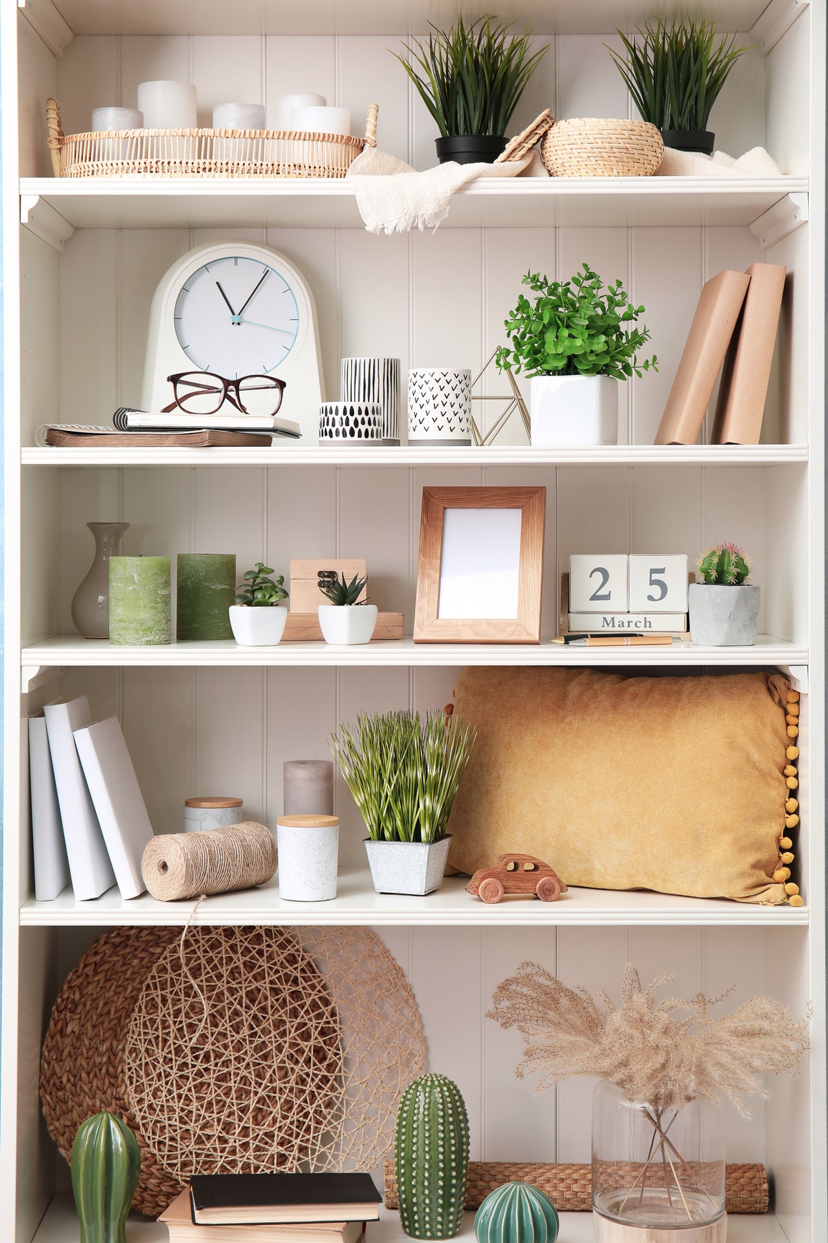 How To Style Your Shelf | Shelf Inspo – recuro styling